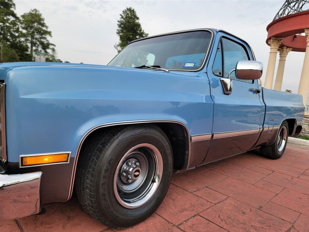 1984 Chevy C10 Silverado – Texas Trucks and Classics