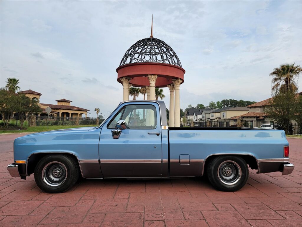 1984 Chevy C10 Silverado – Texas Trucks and Classics