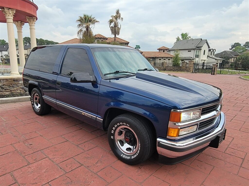 1999 Chevy Tahoe Sport (2WD) – Texas Trucks and Classics