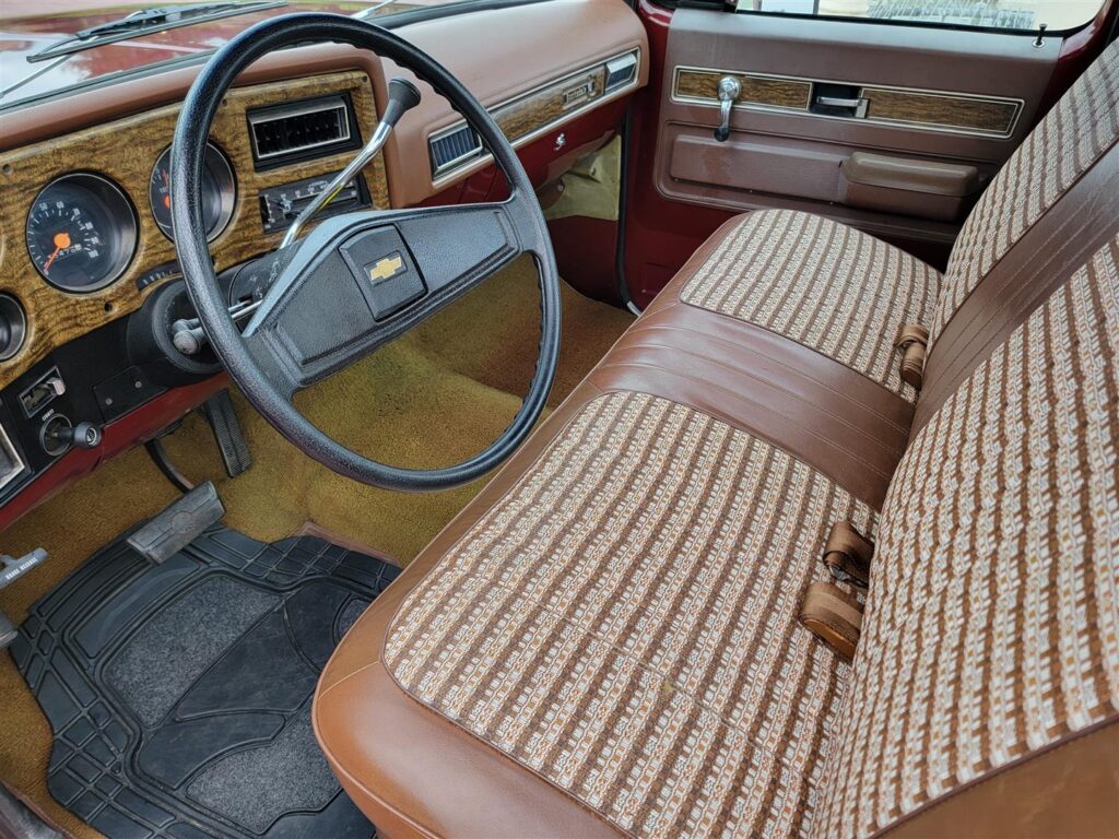 1975 Chevy C20 Scottsdale – Texas Trucks and Classics