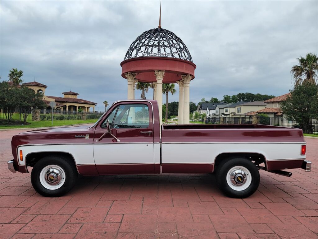 1975 Chevy C20 Scottsdale – Texas Trucks and Classics