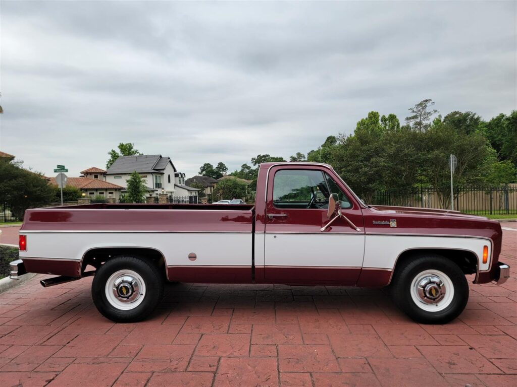 1975 Chevy C20 Scottsdale – Texas Trucks and Classics