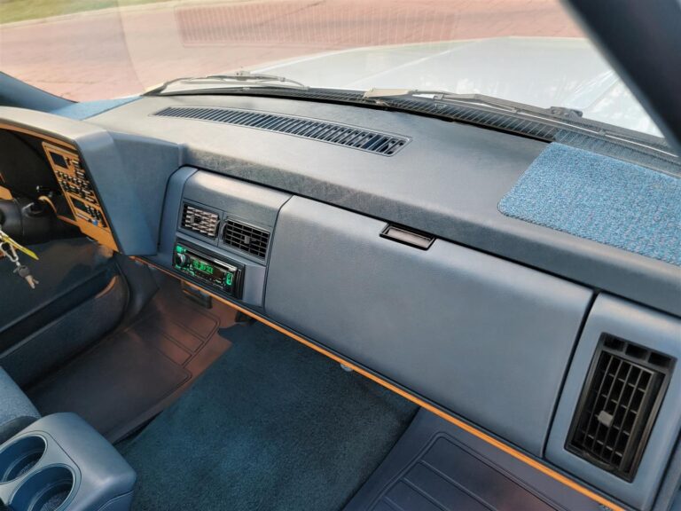 1988 Chevy C1500 Silverado – Texas Trucks and Classics