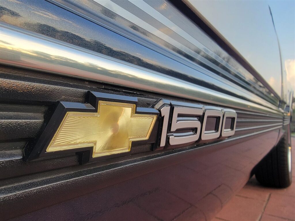 1988 Chevy C1500 Silverado – Texas Trucks and Classics