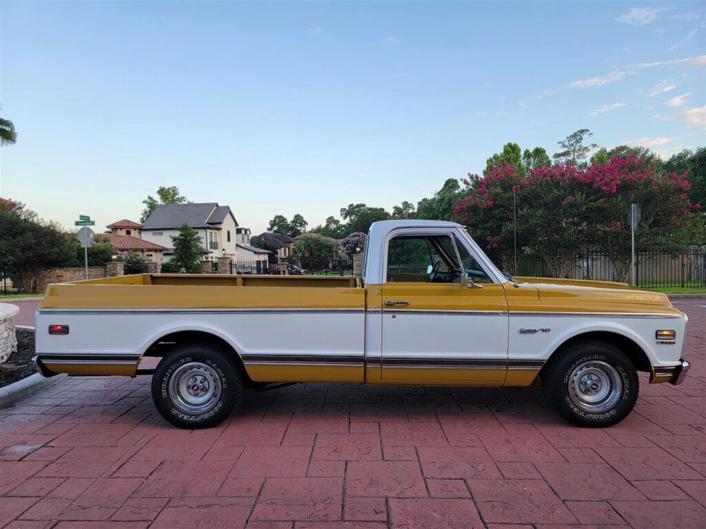 1972 Chevy C10 Custom Deluxe – Texas Trucks and Classics