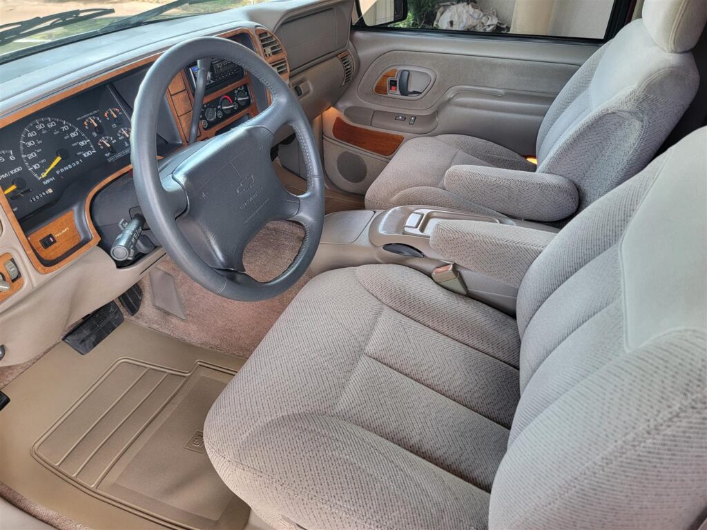1997 Chevy Tahoe 2Dr LS (ChooChoo Custom) – Texas Trucks and Classics