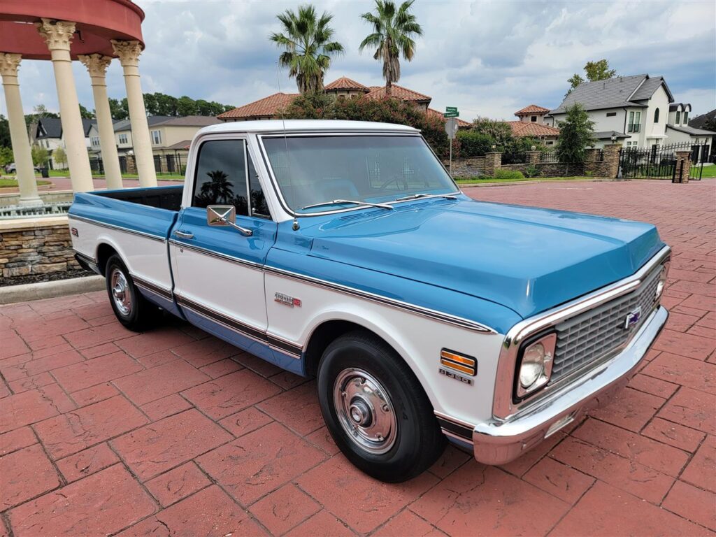 1972 Chevy C10 Cheyenne Super – Texas Trucks and Classics