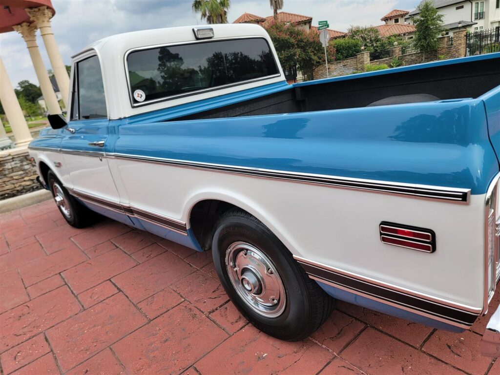 1972 Chevy C10 Cheyenne Super – Texas Trucks and Classics