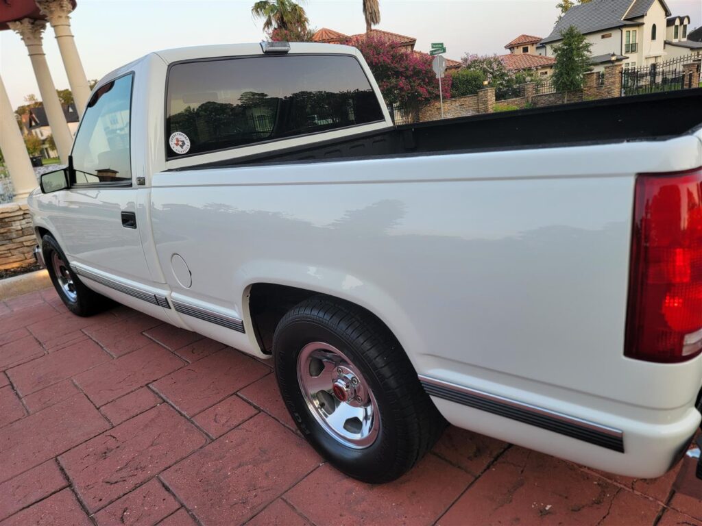 1990 Chevy C1500 Sport – Texas Trucks and Classics