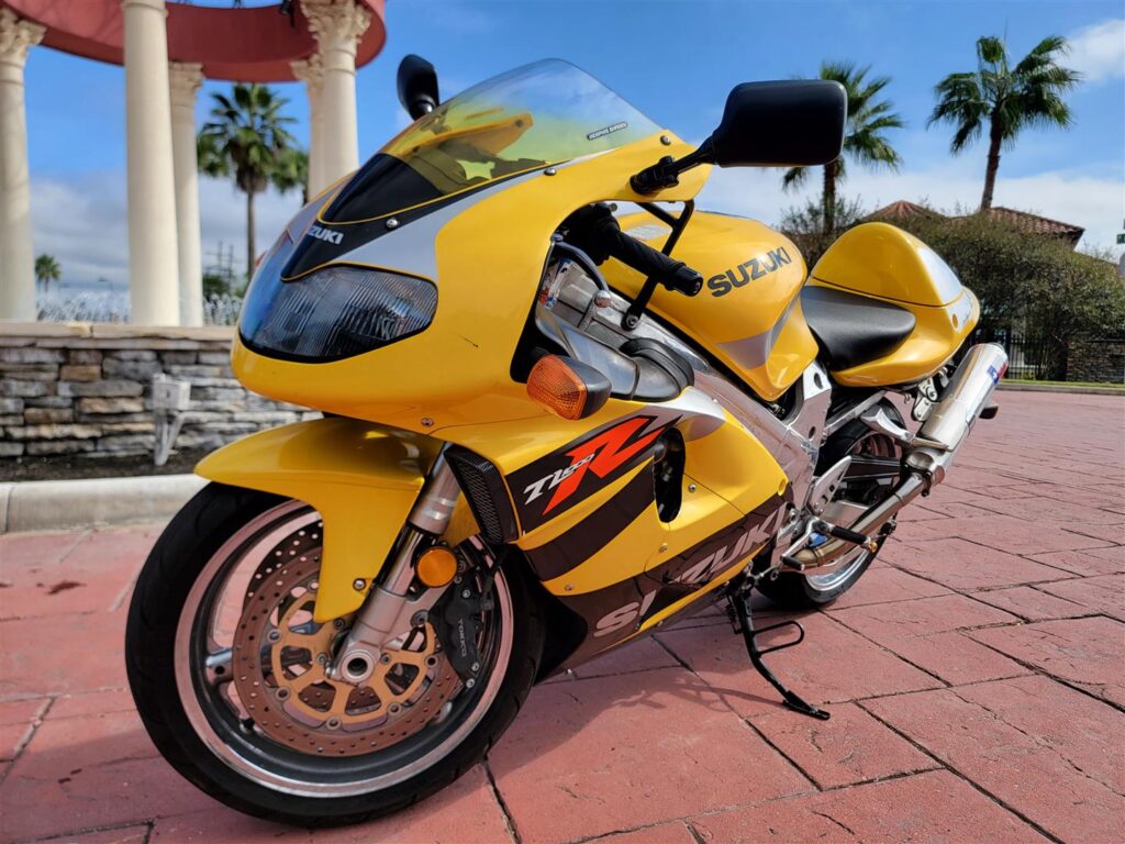 2002 Suzuki TL1000R – Texas Trucks and Classics