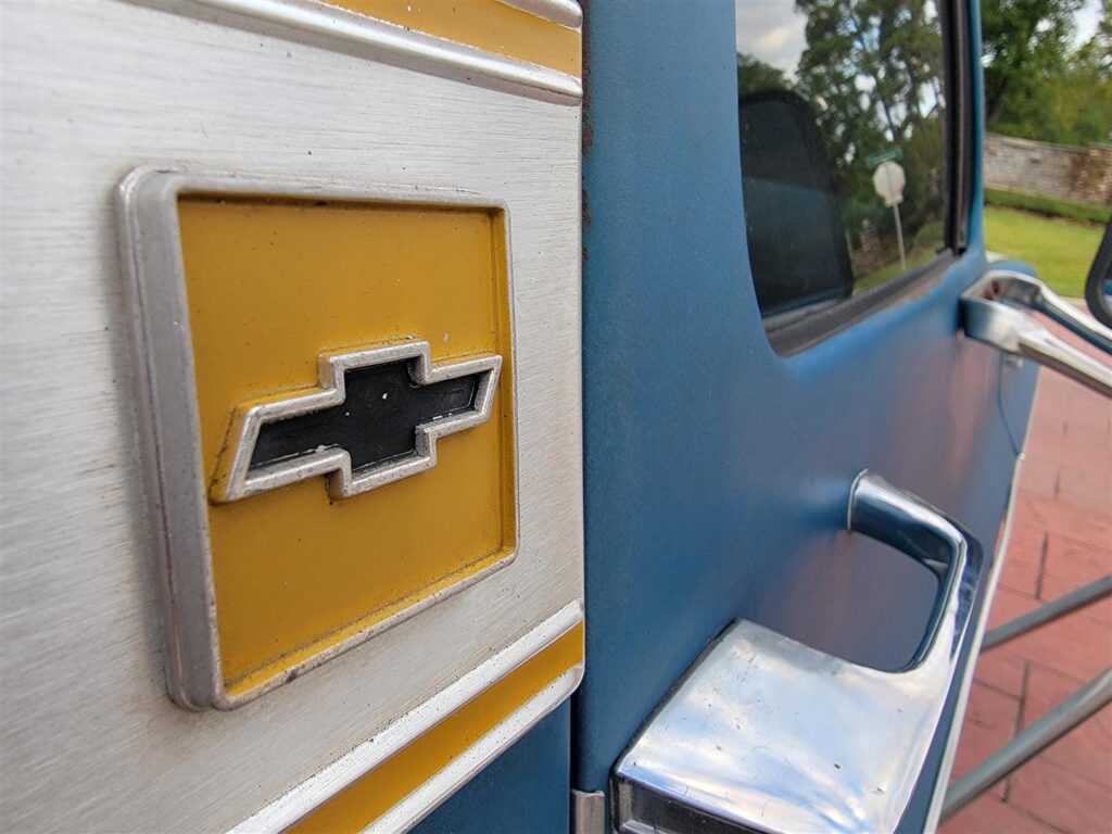 1977 Chevy C20 Silverado – Texas Trucks and Classics
