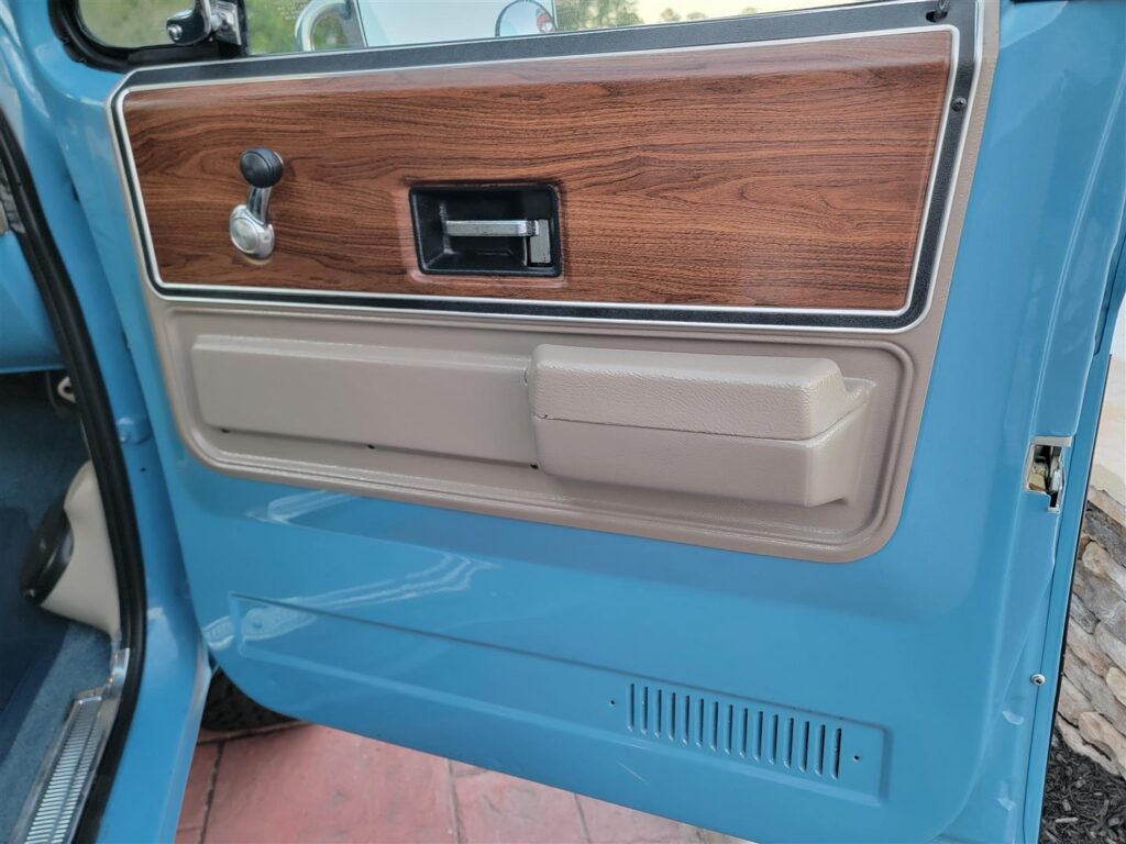 1975 Chevy K5 Blazer Cheyenne – Texas Trucks and Classics