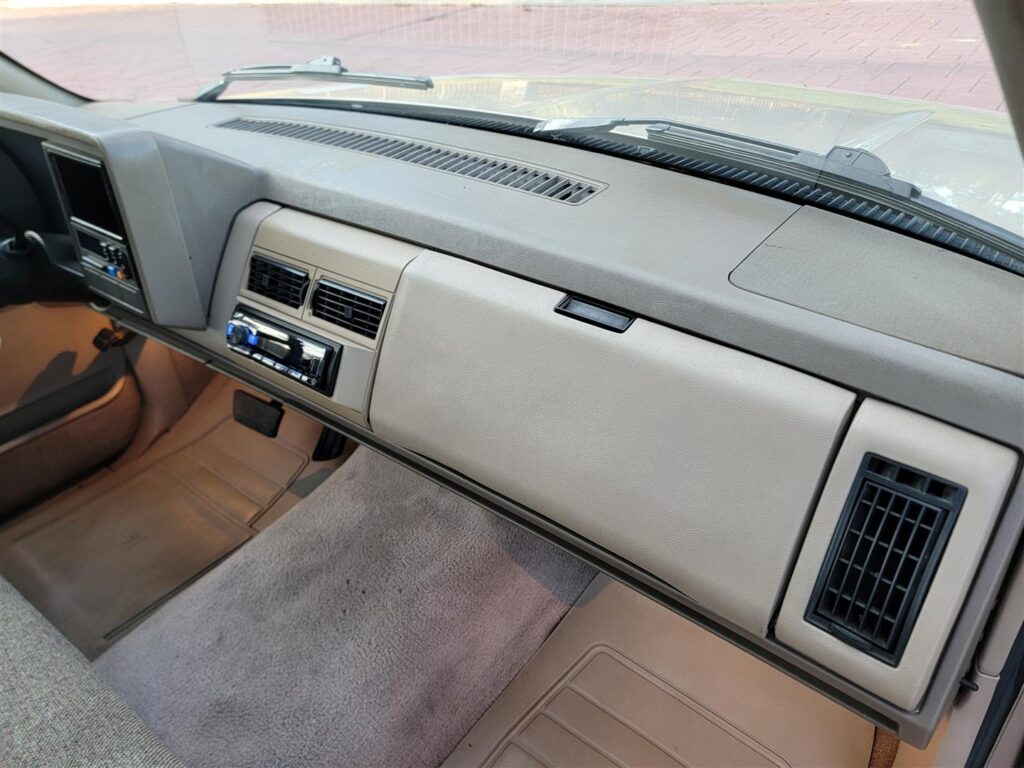 1989 Chevy C1500 Silverado – Texas Trucks and Classics