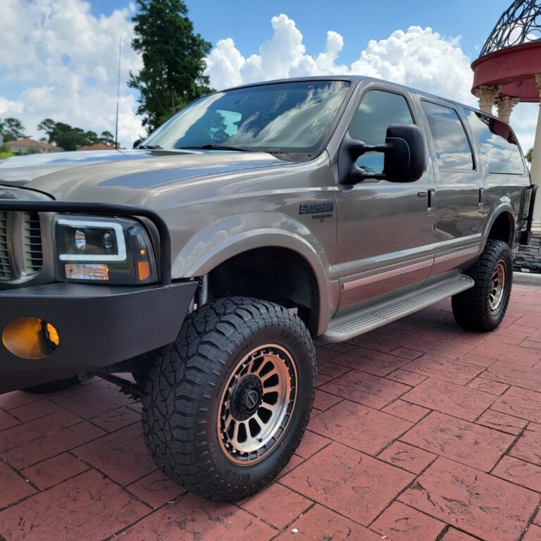 2002 Ford Excursion Limited – Texas Trucks and Classics