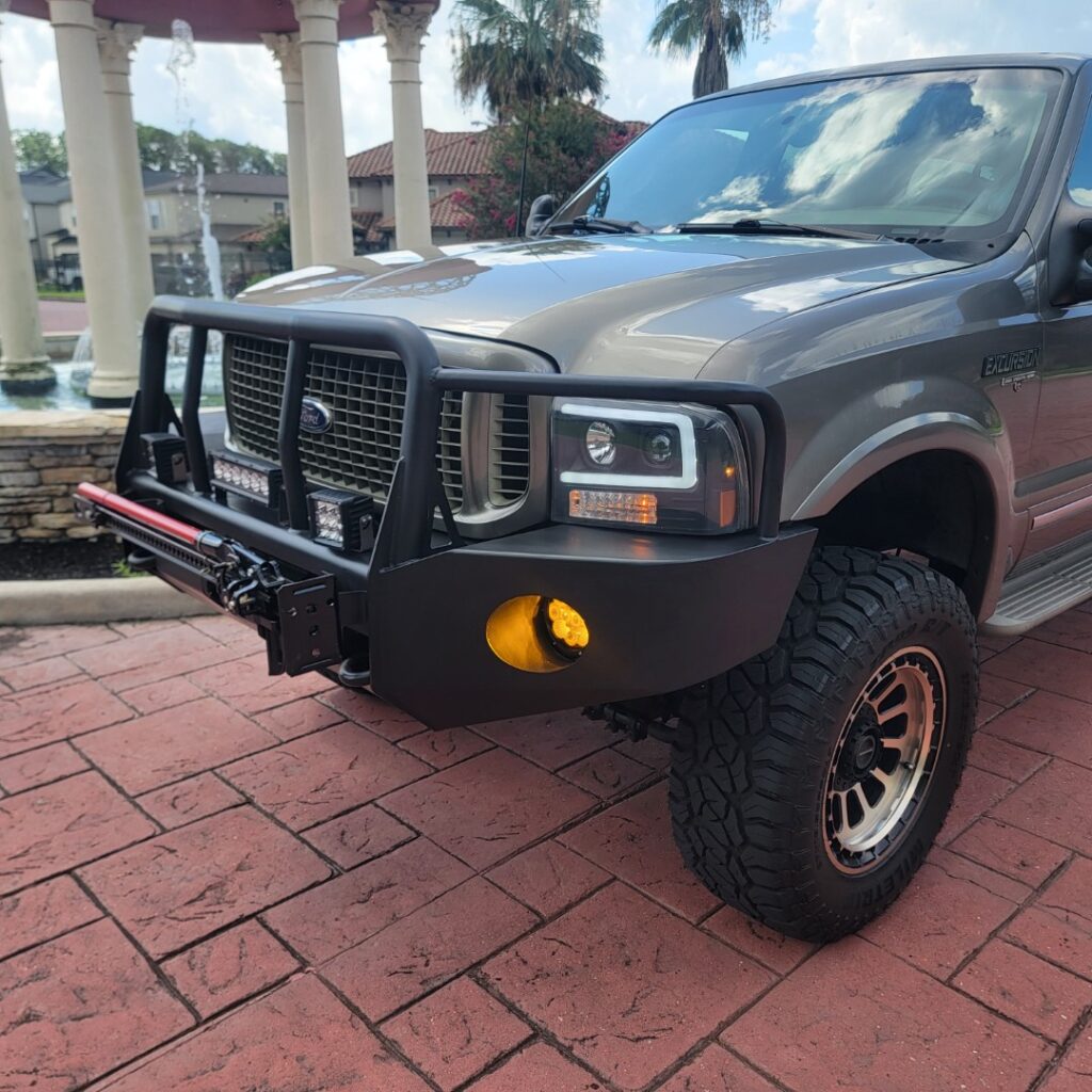 2002 Ford Excursion Limited – Texas Trucks and Classics