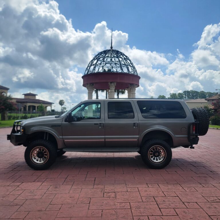 2002 Ford Excursion Limited – Texas Trucks and Classics