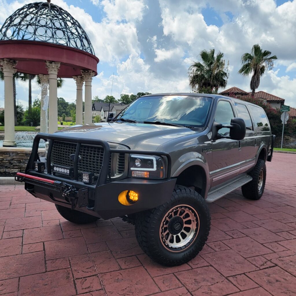 2002 Ford Excursion Limited – Texas Trucks and Classics