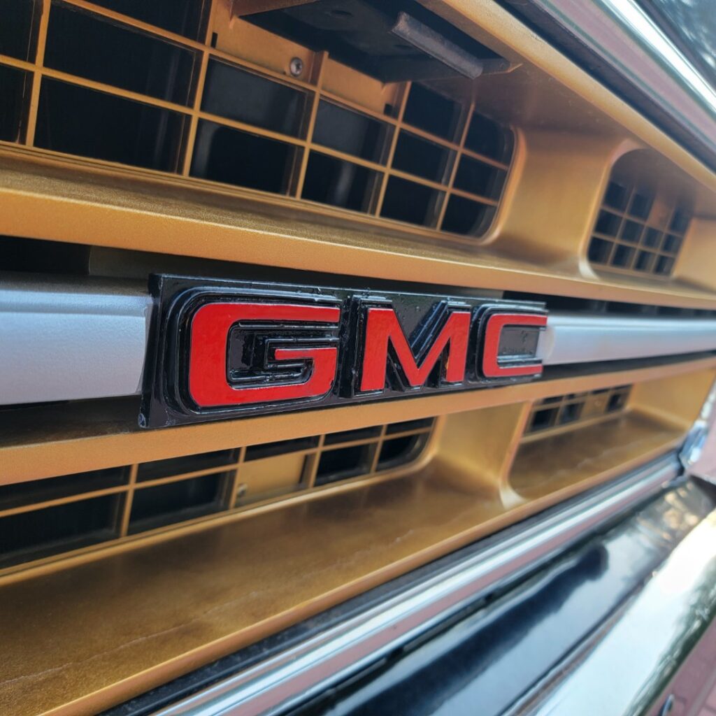 1975 GMC Sierra Classic C15 “Gentleman Jim” – Texas Trucks and Classics