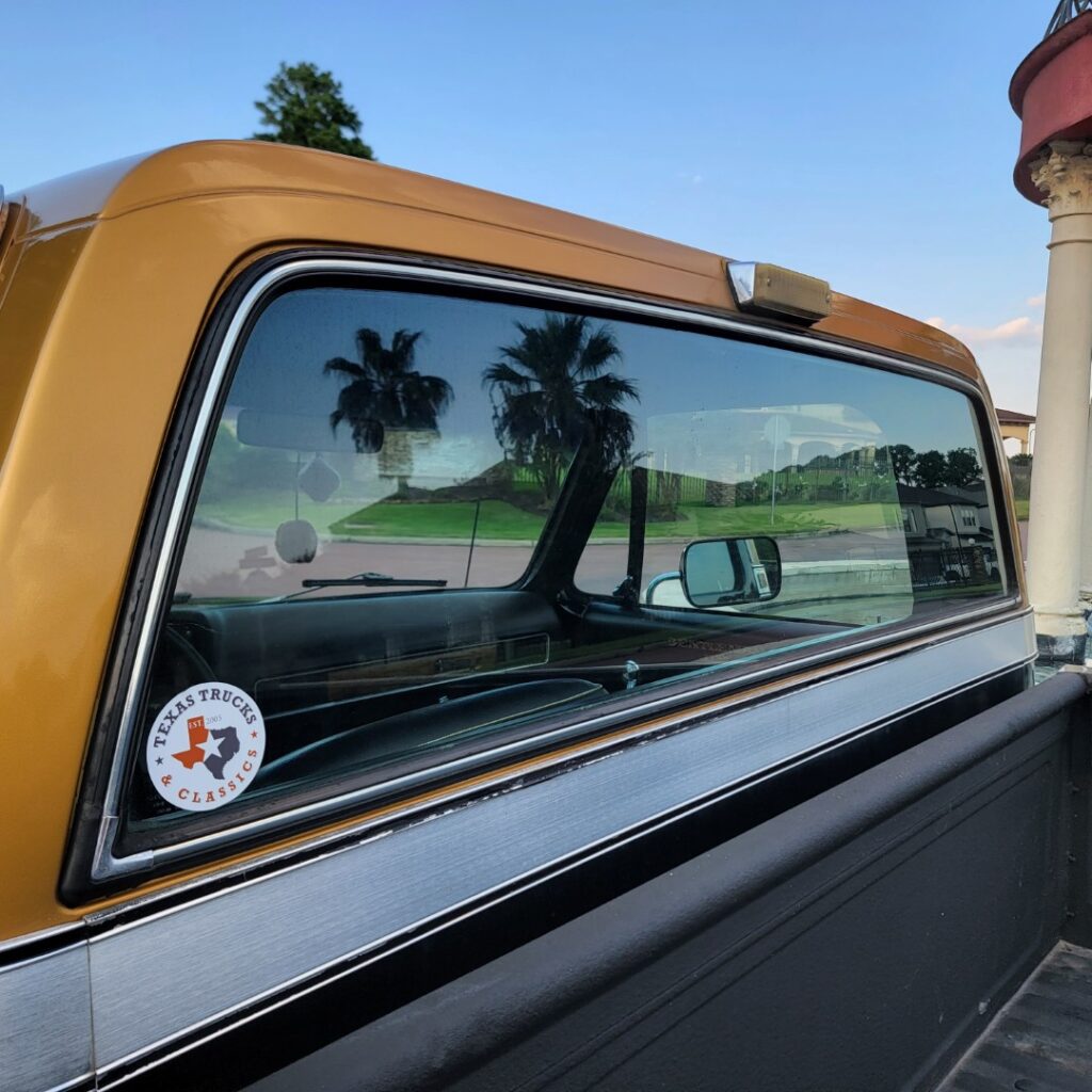 1975 GMC Sierra Classic C15 “Gentleman Jim” – Texas Trucks and Classics