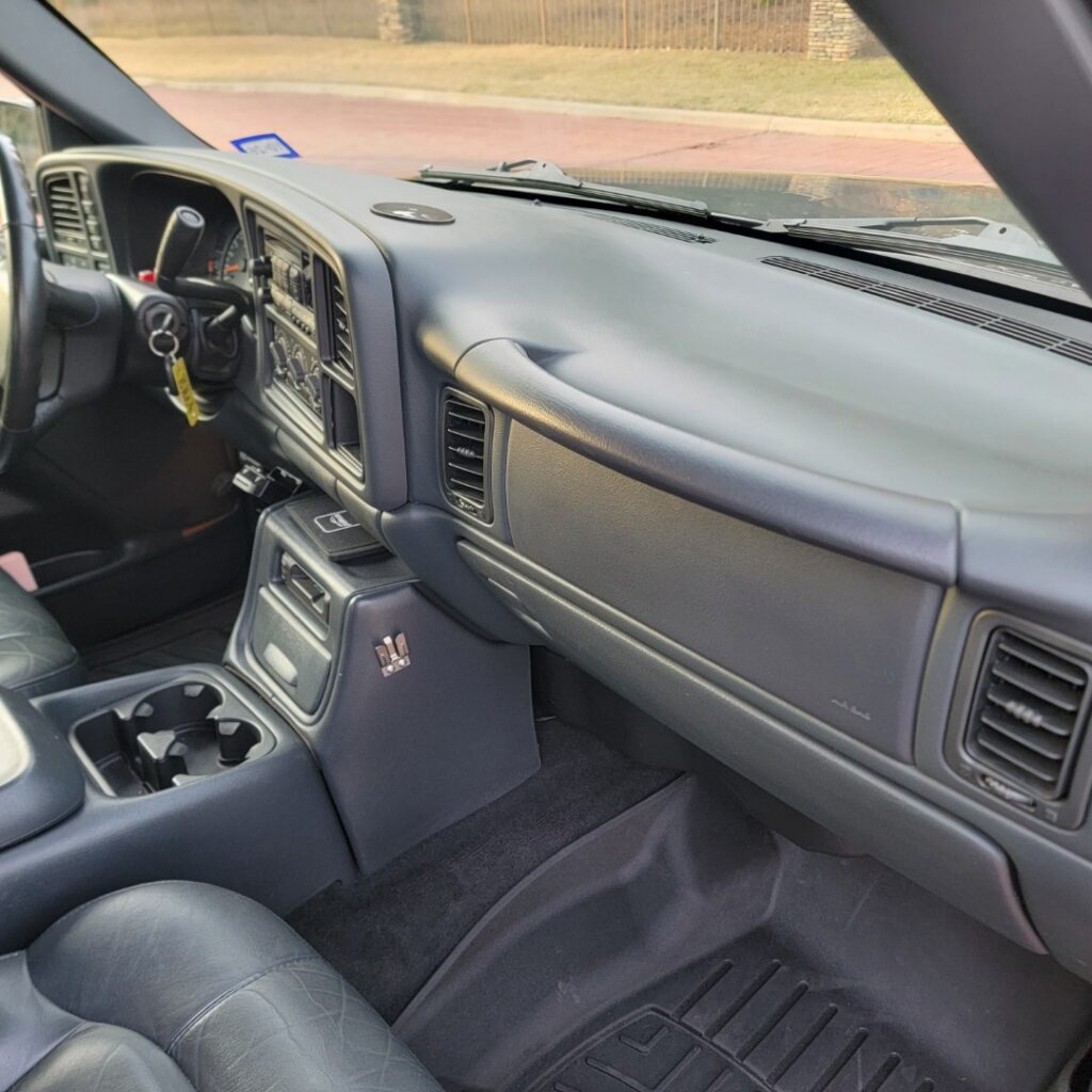 2002 Chevy 2500HD Crew Cab LT – Texas Trucks and Classics